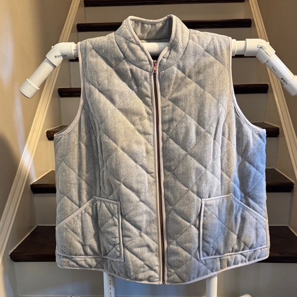 41 Hawthorn | Jackets & Coats | 4 Hawthorn Quilted Vest In Soft Gray ...